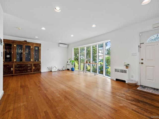 21 Joyce Road