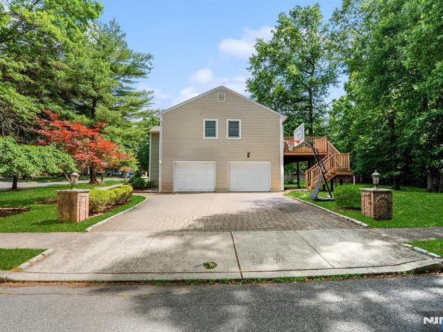 21 Kennedy Circle