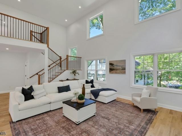 21 Kuntz Ave