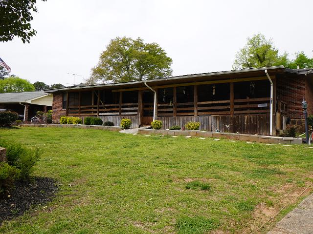 21 Lady Marian Drive NE