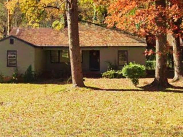 21 Lafayette Dr, Columbus, GA 31903