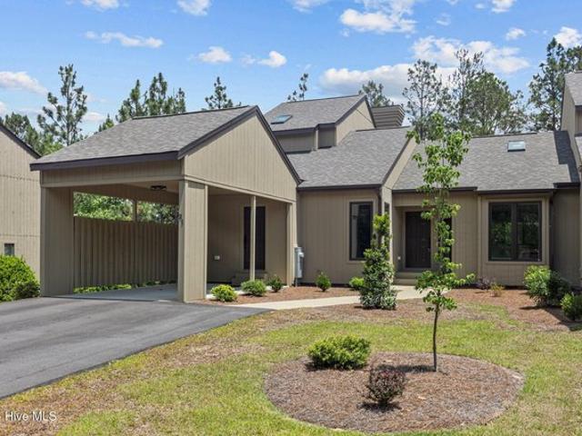 21 Lake Pinehurst Villas Rd, Pinehurst, NC 28374