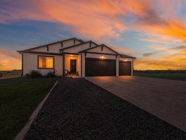21 Lakeview Cir, Fort Morgan, CO 80701