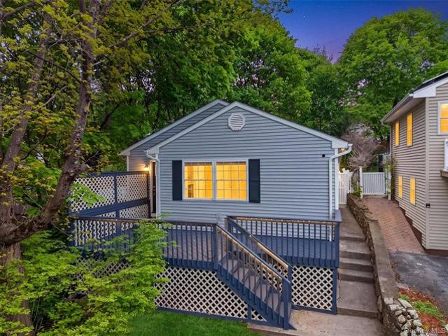 21 Lakeview Dr, Monroe, NY 10950