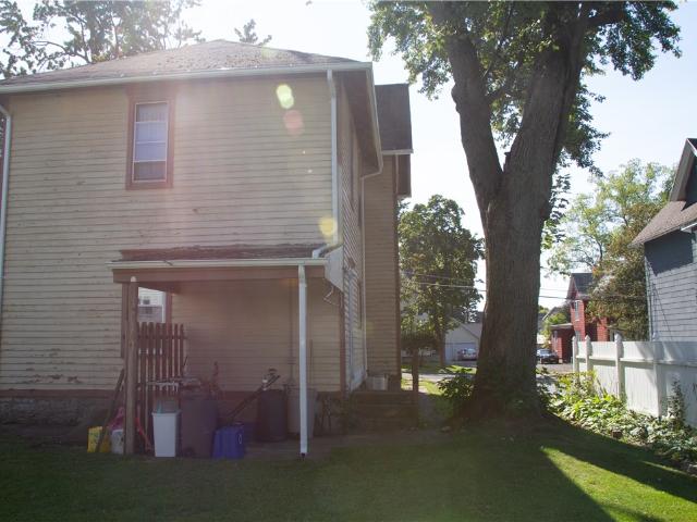 21 Lawton Avenue