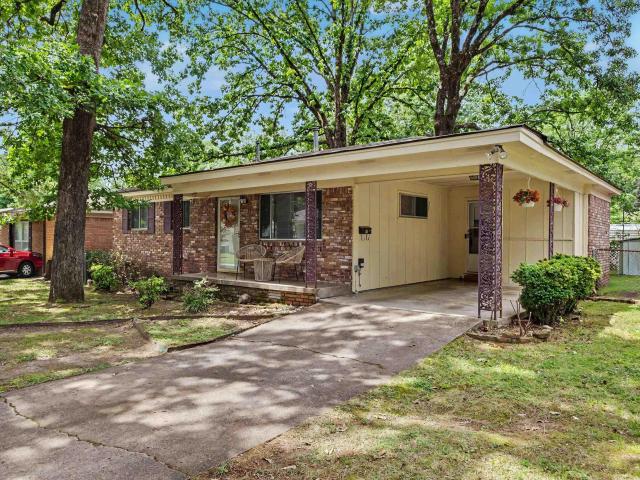 21 Lawrence Drive