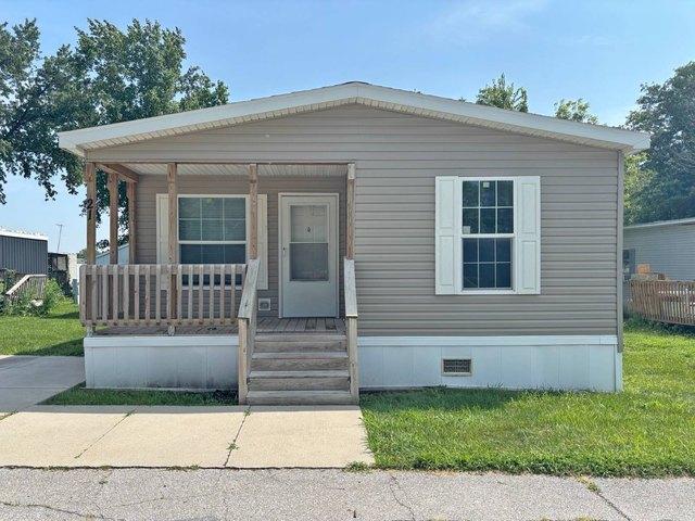 21 Leonard Ave Unit 21L, Indianola, IA 50125