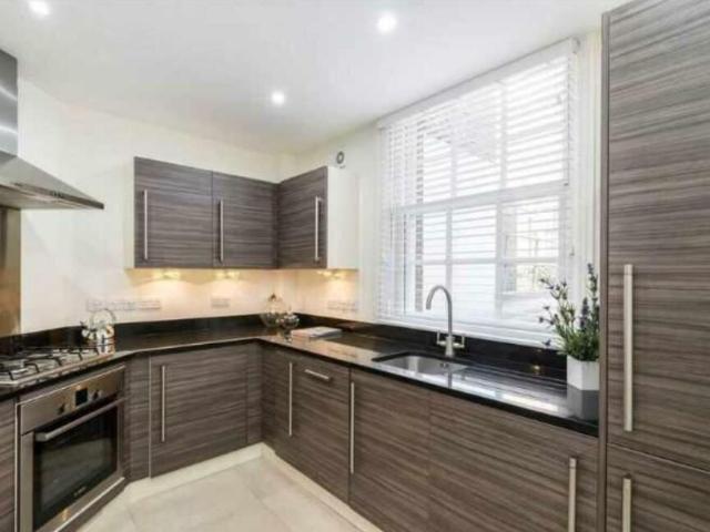 21 Lees Place, London, W1K 2 bed apartment to rent £4,312 pcm £995 pw