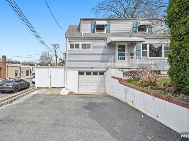 21 Linwood Avenue