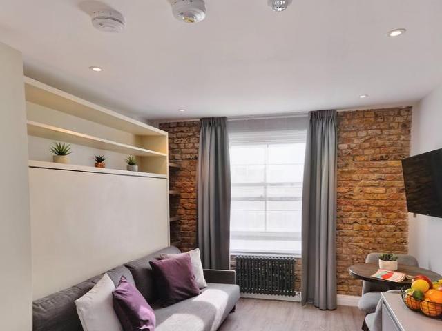 21 Linden Gardens, London W2 Studio to rent £3,012 pcm £695 pw