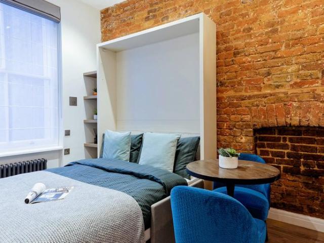 21 Linden Gardens, London W2 Studio to rent £2,795 pcm £645 pw