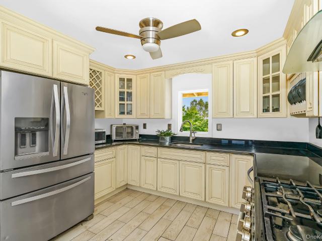 21 Lido Parkway