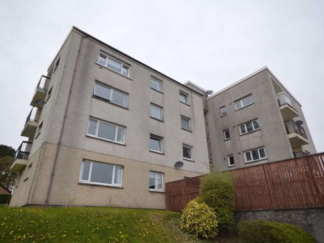 21 Loch Assynt, East Kilbride, Glasgow G74, 3 bed flat to rent, £745 pcm | PrimeLocation