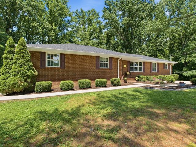 21 McMurtry Rd