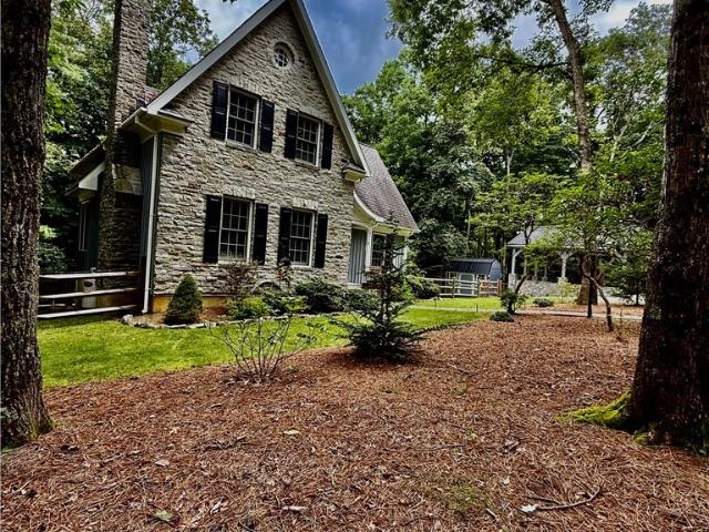 21 Maple Leaf Lane