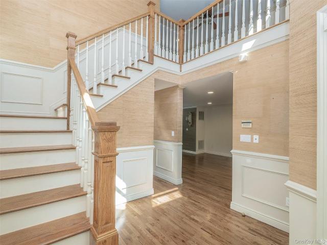 21 Marwood Road N