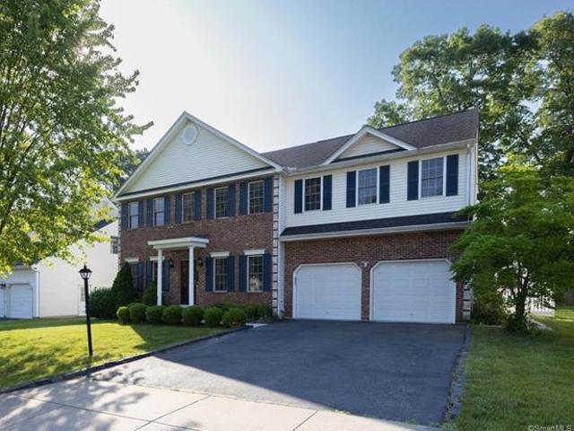 21 Milford Hunt Ln, Milford, CT 06461