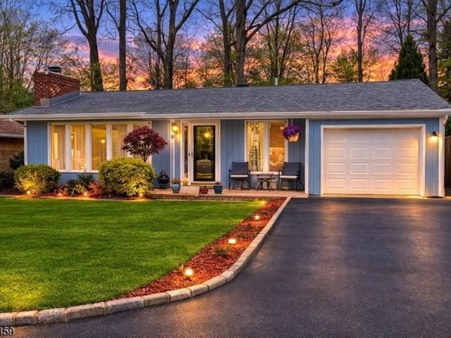 21 Monhegon Ave, Rockaway, NJ 07866