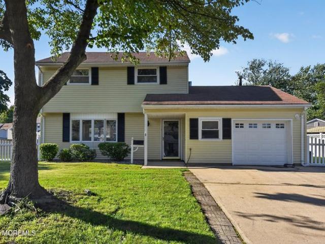 21 Monmouth St, Hazlet, NJ 07730