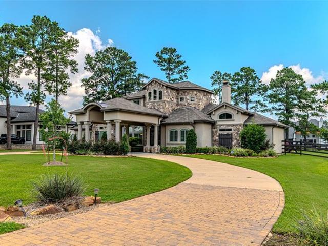 21 Moon Deck Cir, Tomball, TX 77377