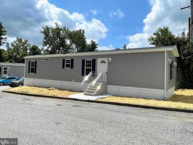 21 Mockingbird Ln, Phoenixville, PA 19460 in Phoenixville, Pennsylvania