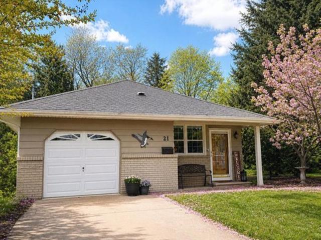 21 Mount Gannet Ln, Toms River, NJ 08753