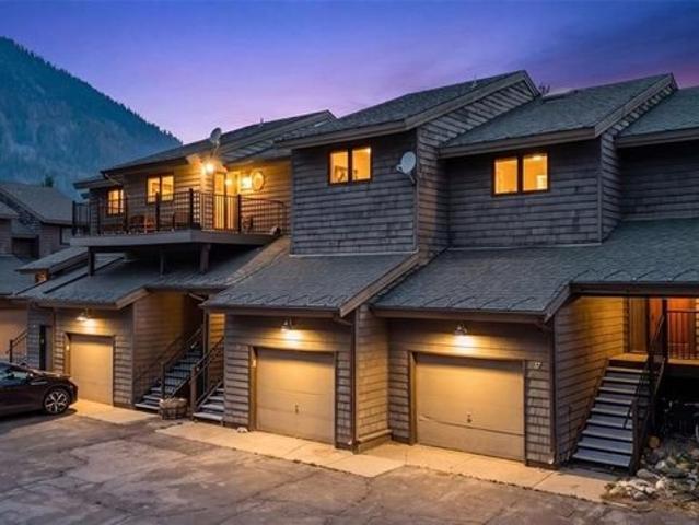 21 Mount Royal Dr, Frisco, CO 80443