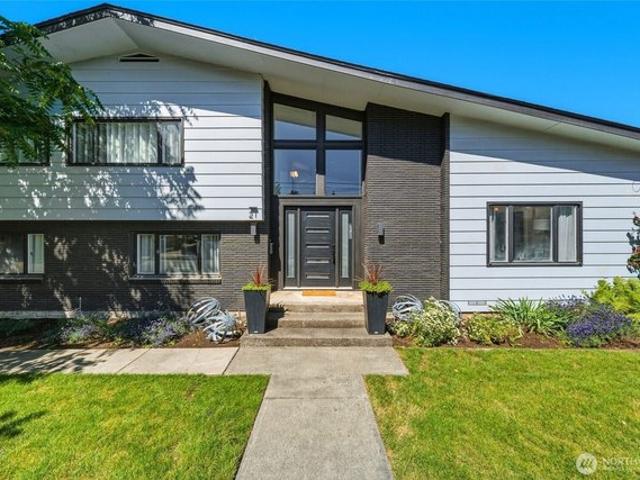 21 N Bellevue Ave, Walla, WA 99362