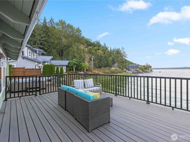 21 NE Belaire Drive
