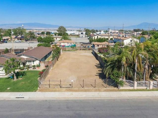 21 Northrup St, Bakersfield, CA 93307