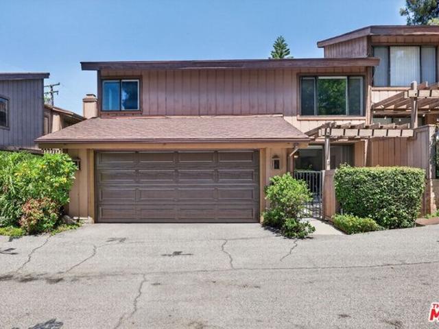 21 Northwoods Ln, La Crescenta, CA 91214