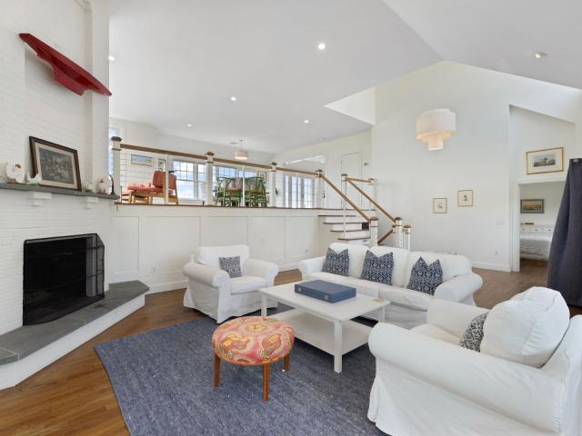 21 Ocean Heights Road, Newport, US, RI