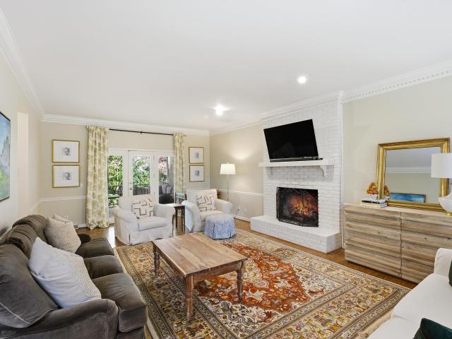 21 Oak Crest Court