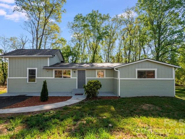 21 Oak Hill Dr, Asheville, NC 28806