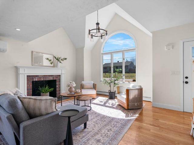21 Pearl Ln
