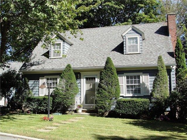 21 Peckham Ave, North Providence, RI 02908