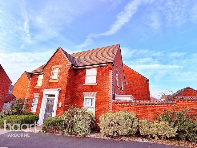 21 Perrott Way, Harborne 4 bed detached house to rent £2,250 pcm £519 pw