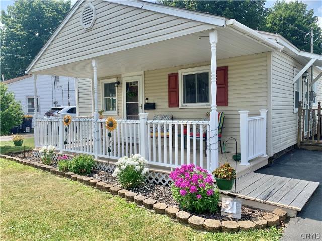 21 Pinecrest Road