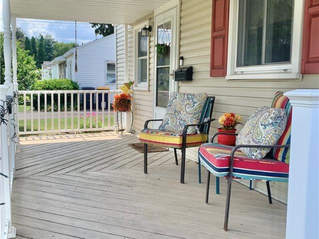 21 Pinecrest Road