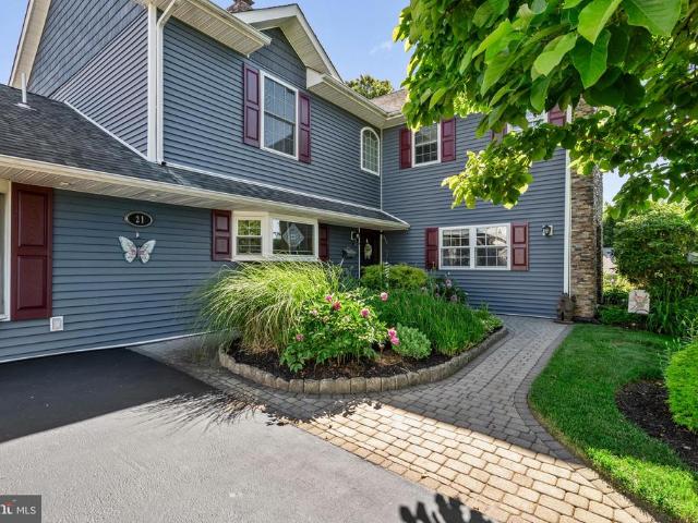 21 Red Rose Drive