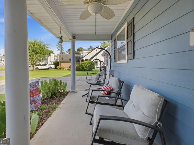 21 Redfern Trail NE