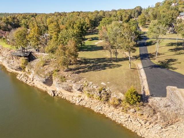 21 Rivers Edge Cv, Bath Springs, TN 38311