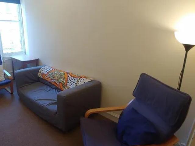 21 Roseneath Place, City of Edinburgh, EH9 1JB, United Kingdom | 3 bed apartment for rent #140655304 | Rentberry