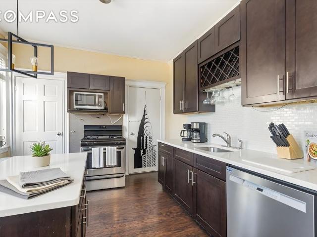 21 Royal St 1, Boston, MA
