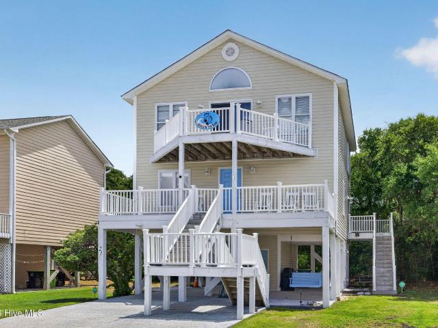 21 S Oak Drive