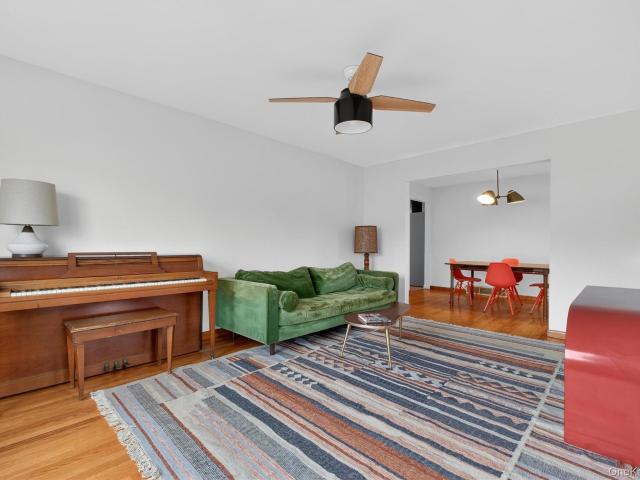 21 S Brett Street
