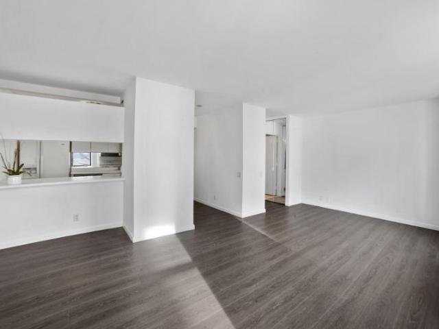 21 S End Avenue 231