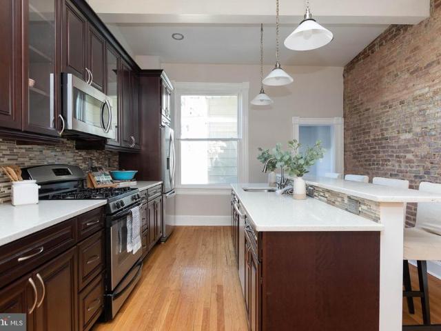 21 S Linwood Avenue