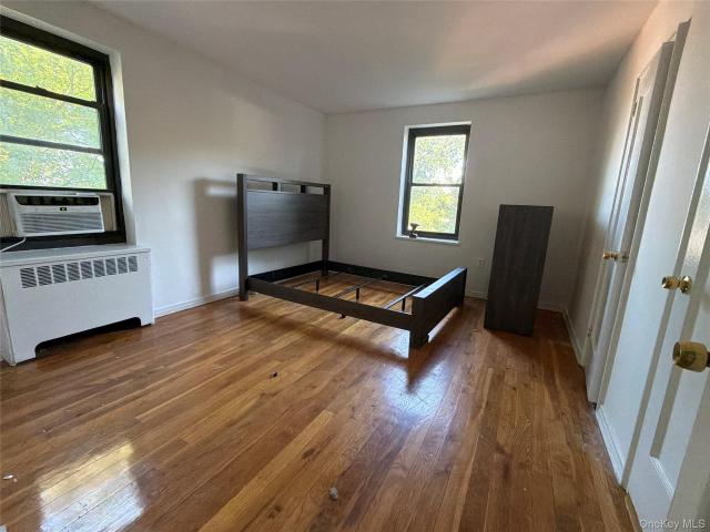 21 Schenck Avenue 2AC