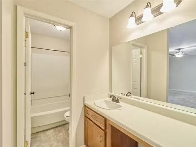 21 Shadeland Dr, Point Blank, TX 77364